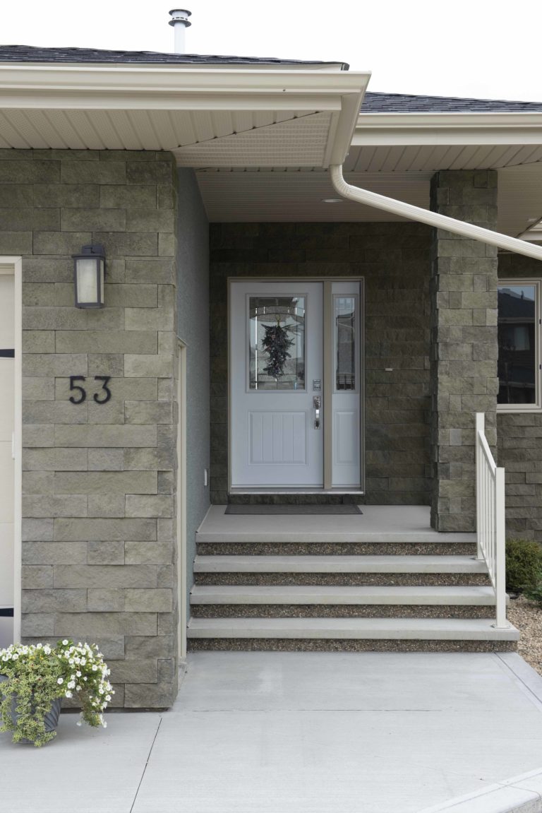 Hewn Stone™ from Cultured Stone® | CSI ENG