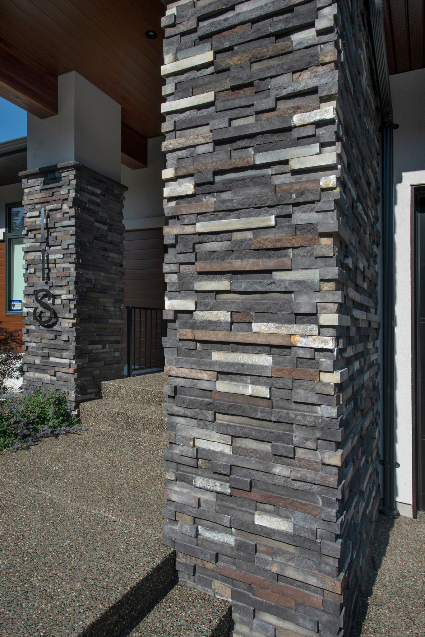 Pro-Fit® Terrain™ Ledgestone from Cultured Stone® | CSI ENG