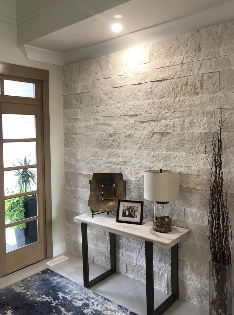 Hewn Stone™ from Cultured Stone® | CSI ENG