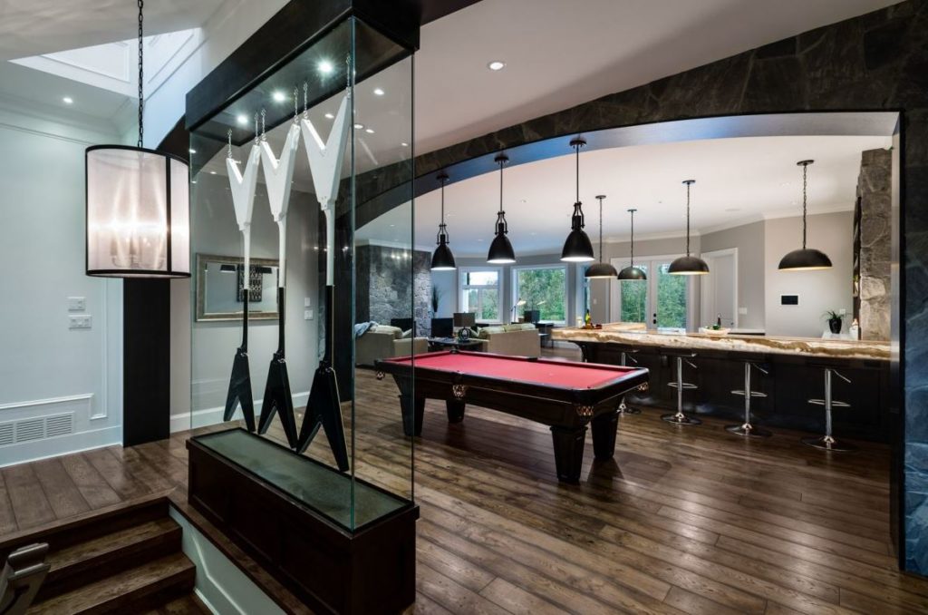Unique Spaces: Home Bar & Game Room | CSI CA-EN