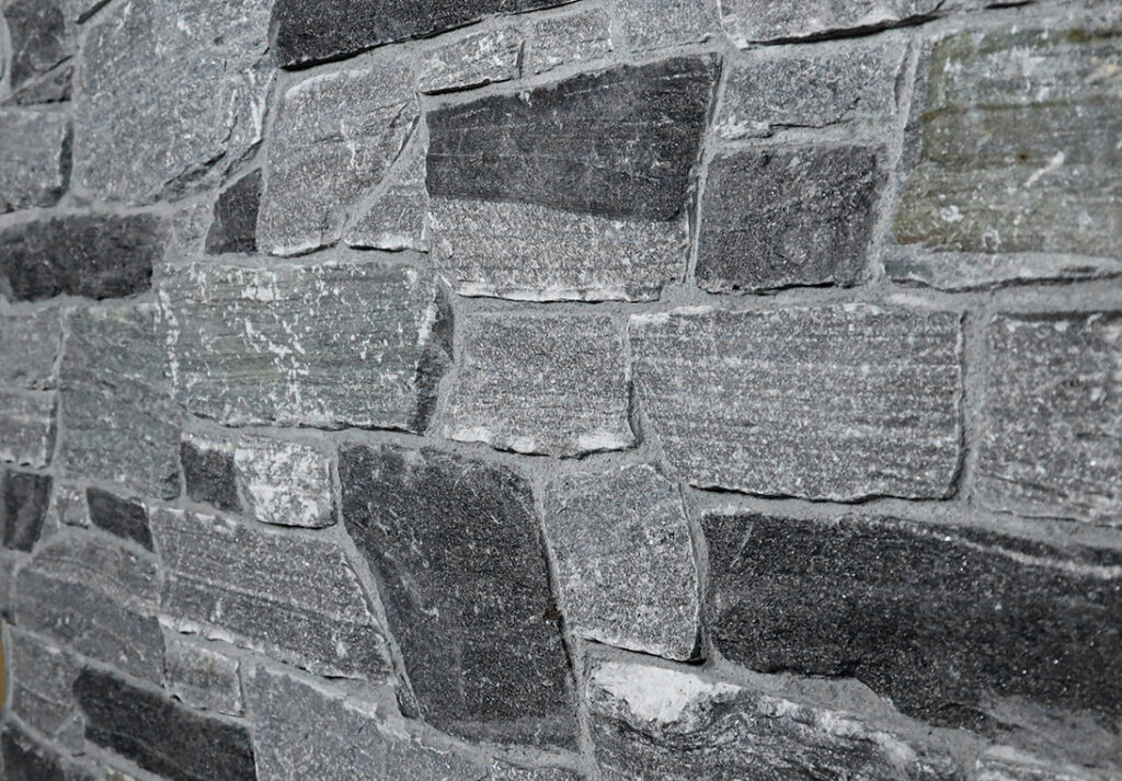 Split Face Ledgerock from Colonial Brick & Stone Inc | CSI CA-EN