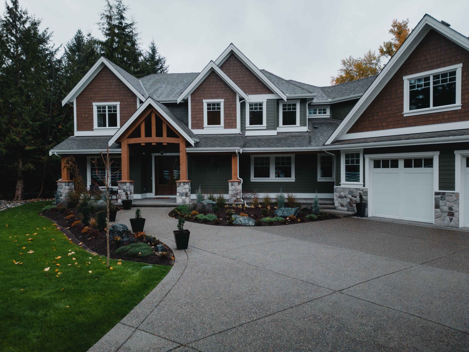 The Hidden Gem Estate | CSI CA-EN