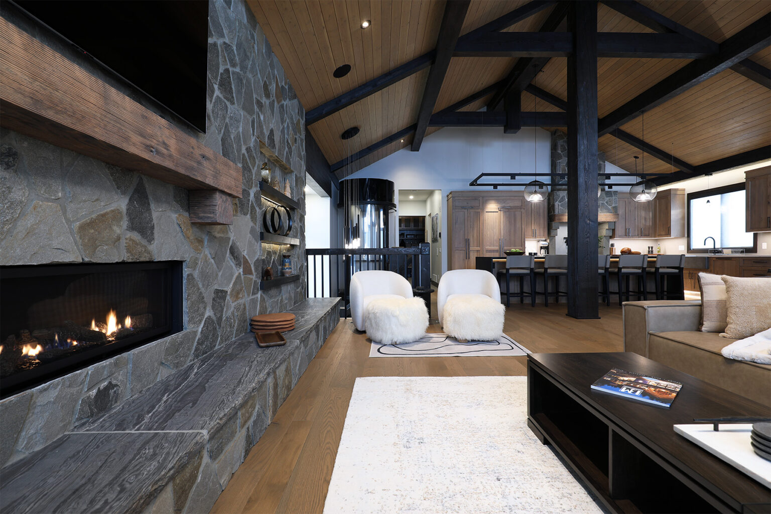 Opulence Chalet | CSI CA-EN