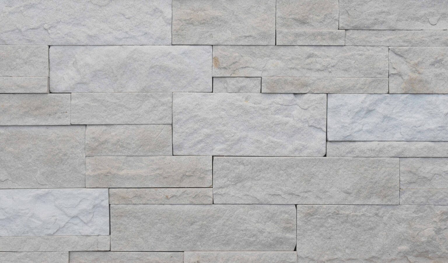 4 Course Ashlar Formfit Pangaea® Natural Stone | CSI USA